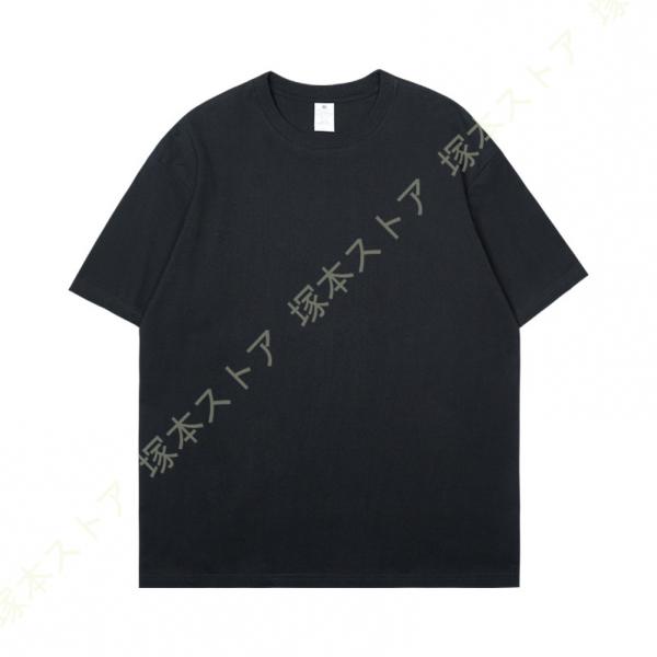 【発売日：2022年08月22日】☆ トレンド感があるおしゃれなメンズ長袖tシャツが登場しました。☆ 程良いゆとりのあるシルエットでルーズな抜け感を表現できる一枚が登場です。ゆったりとしたシルエットで体の動きに対して常に最適なフィット感をも...