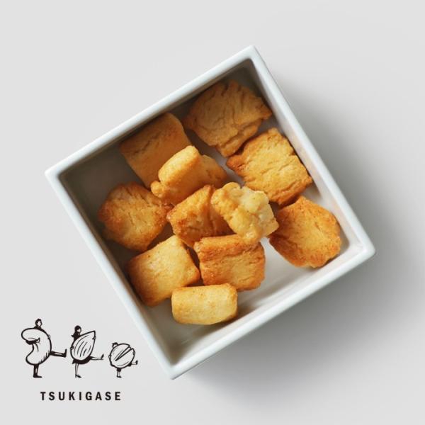 名前のごとく「ゴリッ」とした食感。国内産水稲もち米で搗きあげたおかきに米サラダ油をかけ、塩と一味唐辛子で味付け致しました。シンプルゆえの素朴な味をお楽しみ下さい。お茶請けにも、おつまみにも楽しめます。メール便発送専用の商品になりますのでポス...