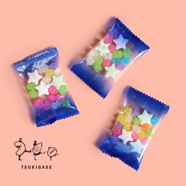 星形ラムネと金平糖がセットになったカラフルなお菓子です。○ご注意点　２点以上ご購入される場合は送料別で購入された方が料金がお安いです。　　　　　　配送地域が中国地方の場合は送料別で購入された方が料金がお安いです。　　　　　　宅配業者の指定は...