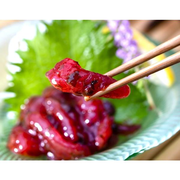 くらげのパリパリ食感と梅のさっぱりさが、暑い時期のひんやりおつまみ、寒い時期も前菜に。小田原の老舗「鮑屋」が、自社工場で丁寧に手づくりした梅くらげです。使用するくらげの種類は「ケラチャップクラゲ」。一般的に使われる足の部分ではなく、食感の良...