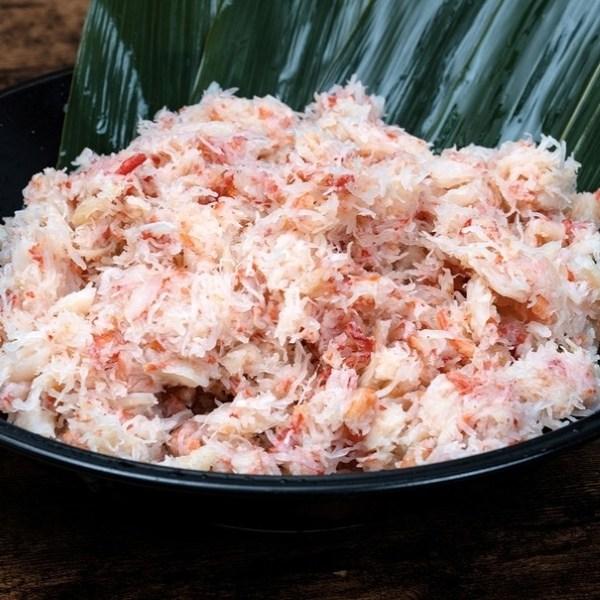 解凍してそのまま食べてもおいしい。カニチャーハンに、カニカレー、カニクリームコロッケなど様々な料理にも活躍します。賞味期限2026年8月のため大特価で仕入れました。大手水産メーカーが作る、品質抜群のカニフレークです。香りが良く上品な甘味、そ...