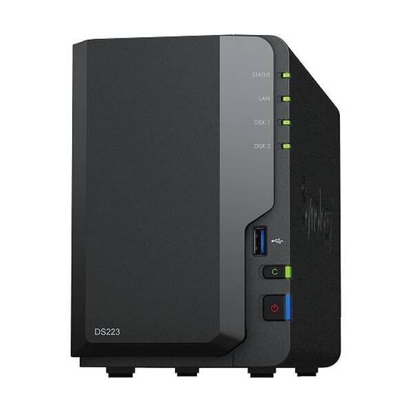 Synology シノロジー Realtek RTD1619B CPU搭載 スモールオフィス、ホームユーザー向け低価格2ベイNAS ▼ドライブベイ数：2 ▼幅：108mm ▼奥行：233mm ▼高さ：165mm