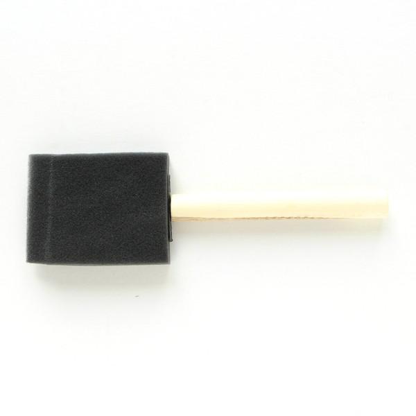 トールペイントでは、ベースなどの広い面を手早く塗るために、スポンジタイプのハケやブラシがあります。作品の上からたたくように主にベース(下塗り)のときや面積の広いところを塗るとき、カルトナージュでボンドを塗る際に綺麗に塗れるのでとても便利。そ...