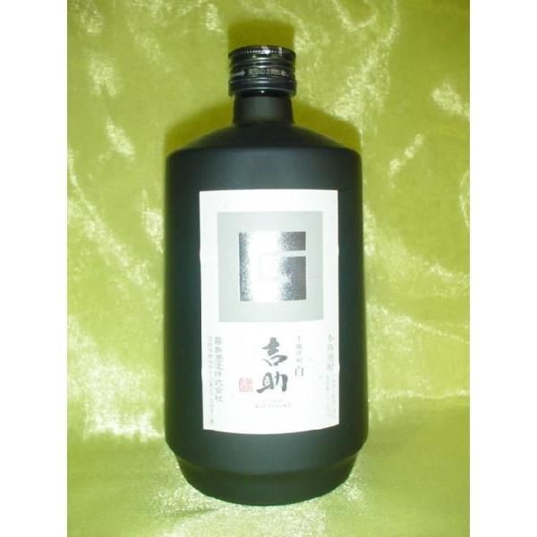 「吉助〈白〉」は、麹も南九州産さつまいも　100％使用。種麹は白。　芋麹を使用することで、芋本来の甘みと華　やかな香りが特徴の洗練された酒質です。