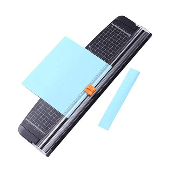 ★併売のため、在庫切れの際はご了承ください。発送委託により倉庫業者がお届けする場合がございます★A3サイズまで対応可能のコンパクト裁断機（ペーパーカッター）です。小型＆軽量なので持ち運びもしやすく、収納場所にも困りません。事務所や作業場に１...