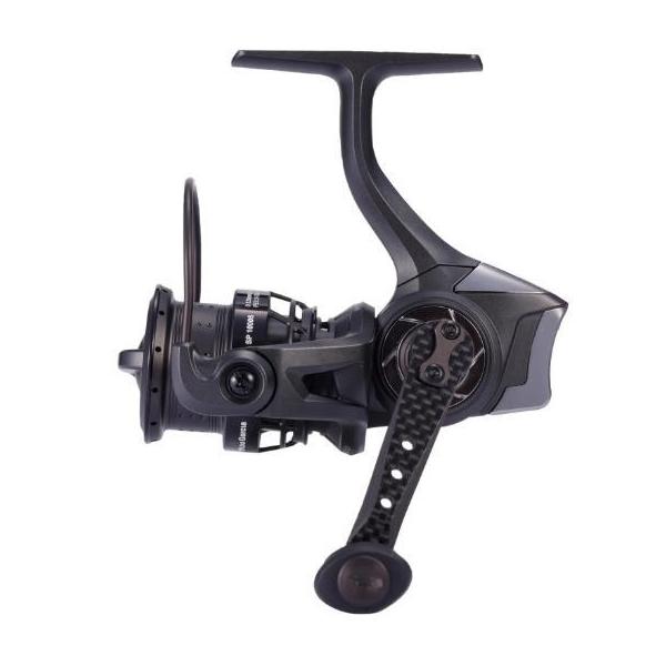 AbuGarcia RAYREX SP / リール スピニングリール軽さと扱いやすさを追求した、Abu Garciaの新世代スピニングリール「RAYREX SP」ZENON・REVO・ROXANIから受け継いだ左右非対称のコンパクトボディに...