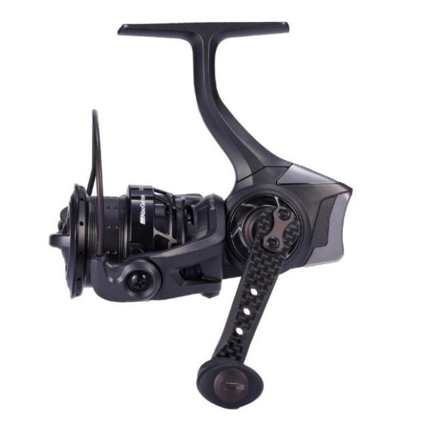 AbuGarcia RAYREX SP / リール スピニングリール軽さと扱いやすさを追求した、Abu Garciaの新世代スピニングリール「RAYREX SP」ZENON・REVO・ROXANIから受け継いだ左右非対称のコンパクトボディに...
