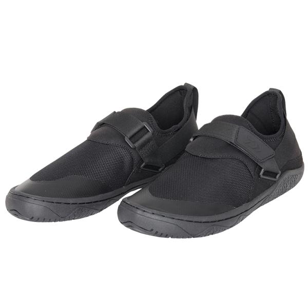 ダイワ DAIWA グローブライド FISHING SHOES フィッシングシューズ 靴軽量でコンパクト！高い排水性・通気性を持ったウォーターシューズ新型オリジナルラジアルソールは水回りで高次元のグリップ力を発揮。排水性と通気性を向上させる...