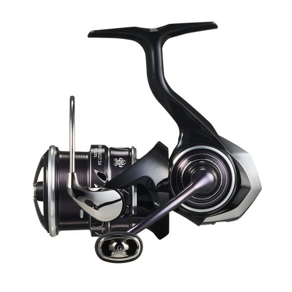 ダイワ グローブライド 23タトゥーラ DAIWA TATULA / スピニングリール BASS 淡水「ZAION V製モノコックボディ×AIRDRIVE DESIGN」により、剛性と操作性を高めたバスフィッシング専用スピニング。バスフィッ...