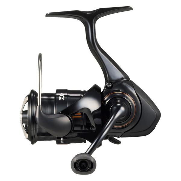 ダイワ DAIWA グローブライド 25 IPRIMI / スピニングリール スムーズな巻き心地を追求したエリアトラウト専用機種。巻き感度の高いZAION V製のAIRDRIVE ROTORに加え、PRESSO同様のハイグリップI型フィネス...