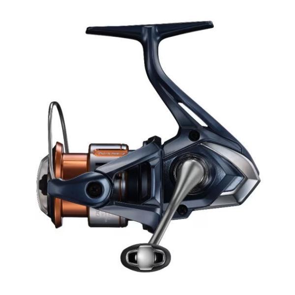 シマノ SHIMANO 26 ナスキー / スピニングリール リールDiscover captivating technology幅広いアングラーの需要に応えてきたナスキー。上位機種譲りの滑らかな回転性能とタフさを標準装備。クラスを超えた使...