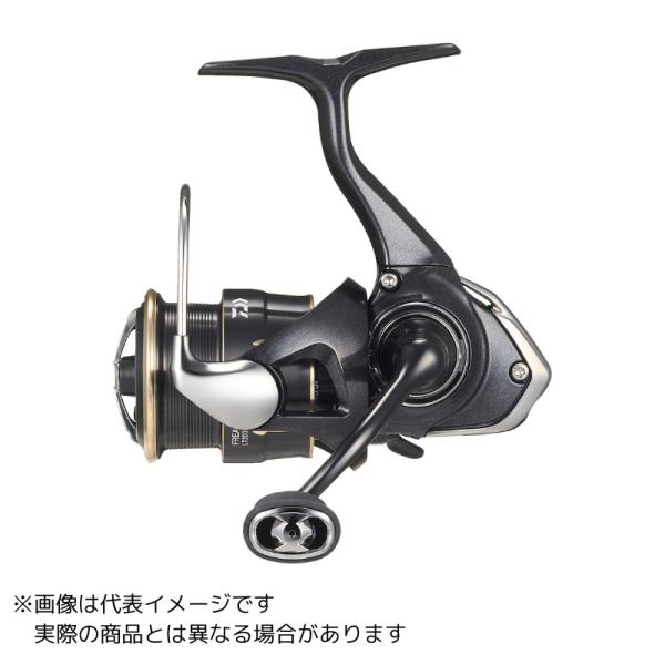 ●DAIWA●商品名：26FREAMS●詳細夢のカタチは自由自在新たに「AIRDRIVE DESIGN」を採用した、グローバルスタンダードモデル。アイテム：26FREAMS LT2000S-P標準自重(ｇ)：175巻き取り長さ(cm/ハンド...