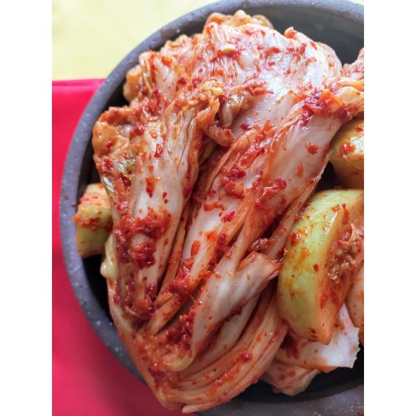 ★コクウマ株付き白菜キムチ★一番人気コクのあるキムチの味が好きな方、いよいよたどり着きました。まず試してみてください。3種類の魚しょうで旨味とコクを引き立てたキムチです。有機栽培の白菜を使って、無添加と低塩にこだわって作りました。白菜の一枚...