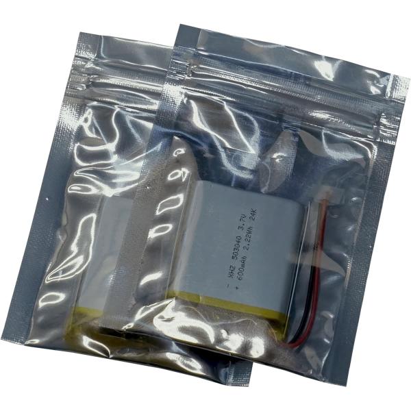 製品名：リチウムポリマー電池モデル：503040定格容量：600mah定格電圧：3.7V充電電圧：4.2Vセル寸法：約5×30×40mm重量制限の都合上、郵便書簡2通でのお届けになります。厚みの制限があるため、梱包材は最低限となります。ポス...