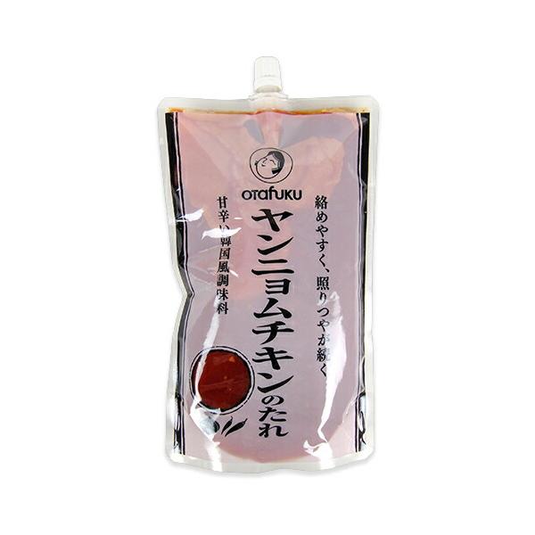 揚げた鶏肉に絡めるだけ！甘辛い韓国風調味料トマトペーストをベースに、唐辛子ペースト、豆板醤で辛みを付け、粒々にんにく、ジンジャーなどで味をととのえた甘辛いタレです。