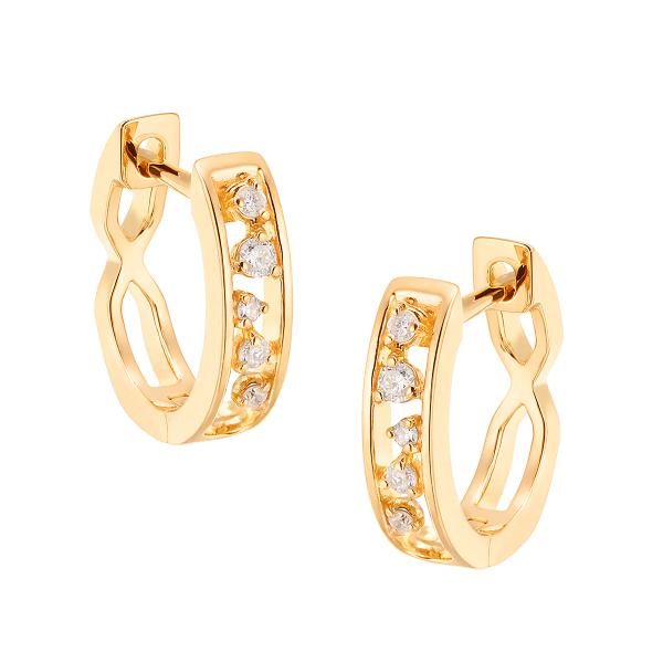 『夜空に浮かぶ星々』にインスパイアされてデザインしたTSUTSUMIオリジナルブランド『Pure Planets』星々の煌めきをイメージしてランダムに配置されたダイヤモンドが繊細で美しいフープピアス。バックは交差していて、フロント部分と違っ...