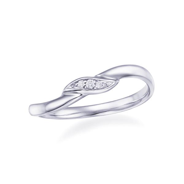 【VINCULUM】ラテン語で「絆」をあらわすウィンクルムは、「より合わせた糸」や「つないだ手」をモチーフにした、ディテールにこだわったデザイン。一本でも、重ねても、手元に華やかさをもたらします。2本の糸をより合わせたようなデザインのマリッ...