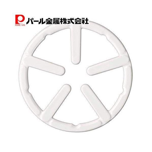 【商品概要】パターン(種類):鉄鋳物製ホーロー加工ホワイトちいさなお鍋のガタつきを防ぐミニ五徳t小さいお鍋がガスコンロで使える!ミニ五徳を使うと、一般的なガスコンロにのらなかった、小さいお鍋やコーヒーポットをのせることができます。丈夫な鉄鋳...