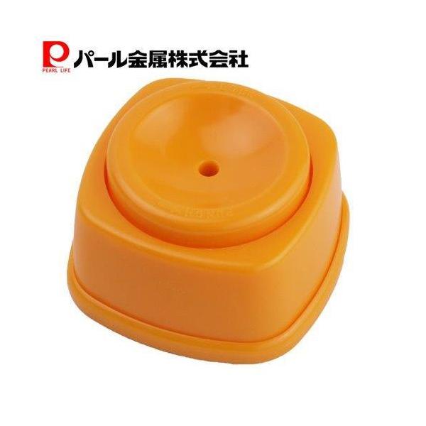 【商品概要】卵をゆでる前に小さな穴を開けるとカラがきれいにむけるゆでる前に卵の丸い方を下にして押すだけ。下からピンが出て、カラに小さな穴を開けます使用しないときはロックできるのでピンの飛び出しを防ぎます外装重量(約):0.02(kg)