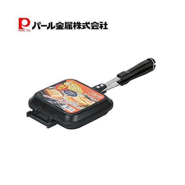 【商品概要】耳までしっかり圧着タイプ！具だくさんサンドも作れる、ホットサンドトースター！ふっ素加工なので、お手入れも簡単。ホットサンドをきれいに取り出しやすいです。《はさみ方のコツ》プレートの内側になる仕切りがパンのミミの内側に添うようには...
