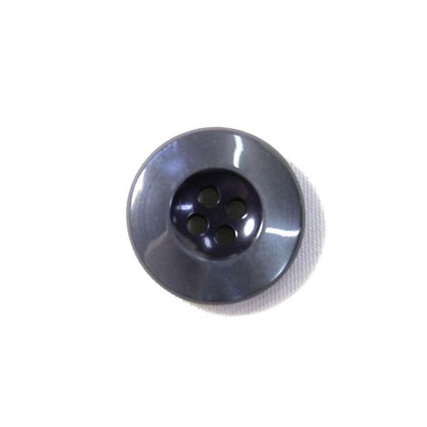 【素材】ポリエステル【サイズ】15mm【特徴】薄いポリエステルボタンとは違い、しっかりして、鮮やかさ、カラフルさを兼ね備えたボタンです。20mmのサイズで4mmほど、15mmで3.5mmほどの厚さがあり肉厚ボタンです。スーツ、ジャケットなど...