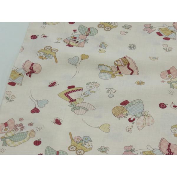 サンボンネット・スーは世界中で愛されている、サンボンネット（日よけ帽子）を被って顔の隠れた、エプロンやワンピース姿のかわいらしい女の子です。このサンボンネット・スー、通称スーちゃんはパッチワーク生地やアップリケのモチーフとして特別な人気を誇...