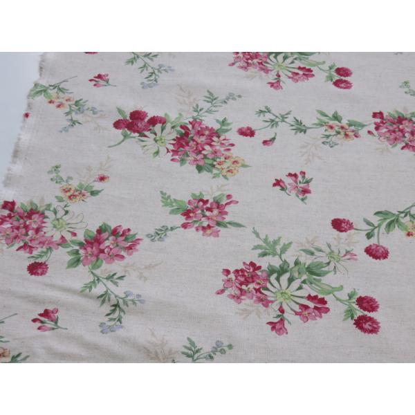 有輪の綿麻がメーカー処分品のためお買い得価格です。綿と麻を混紡することで通気性がよく、麻に比べシワになりにくくお互いの長所を活かした素材でナチュラルな風合いが感じらます。やわらかななのでエプロンなどの衣料からバック、インテリアまで幅広くお使...