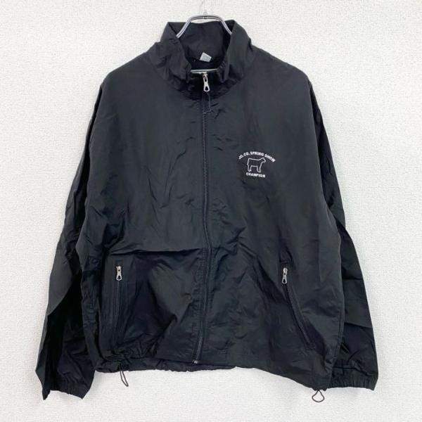 ■商品情報【管理番号】00012341【ブランド】no brand/ノーブランド【アイテム】ナイロンジャケット【タイプ】ワンポイント刺繍ロゴ【対象】メンズ【重量】400g【素材】ナイロン【表記サイズ】L【商品説明】【サイズ】→L身幅→63着...