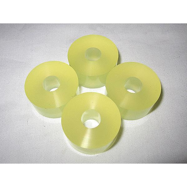 RRP 強化スタビブッシュコルトフロントスタビとフロントロアアームをつなぐスタビリンク強化ブッシュです。 ノーマルでは硬度が低く簡単に潰れてしまいますが、RRP強化スタビブッシュは硬質ウレタン製を採用しているので潰れや劣化にも強くスタビライ...