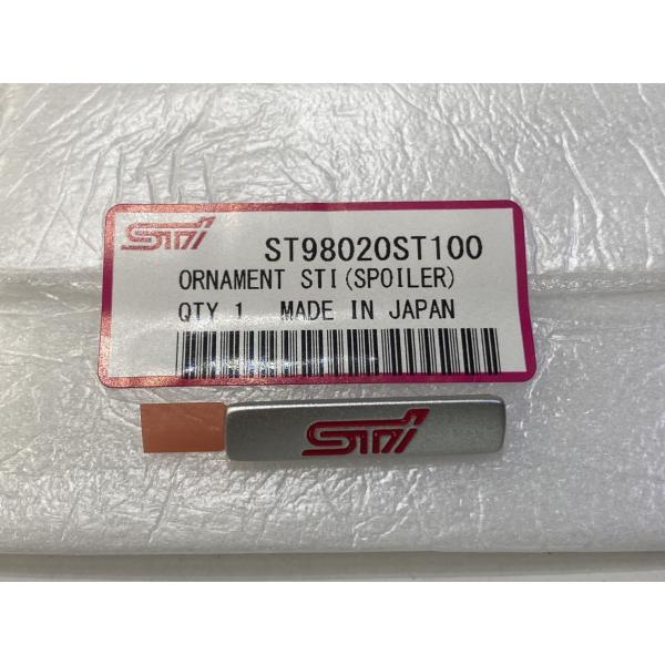 STI　オーナメント スポイラー品番：ST98020ST100定価：1000円（税別）サイズ：約30×7（mm）※こちらの商品はヤマト運輸のネコポス（ポスト投函）での発送となります。ポスト投函便につきましては当社ページ下部にあります【※送料...