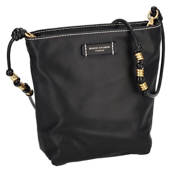 ジャンニ キアリーニ/GIANNI CHIARINI品番：BS10772 サイズ：約 H:21×W:21.5×D:7 cm 素材： レザー仕様：内側その他ポケット×1内側仕切り 無底部ビョウ数 0容量 B5下ショルダー長さ 113cmショル...