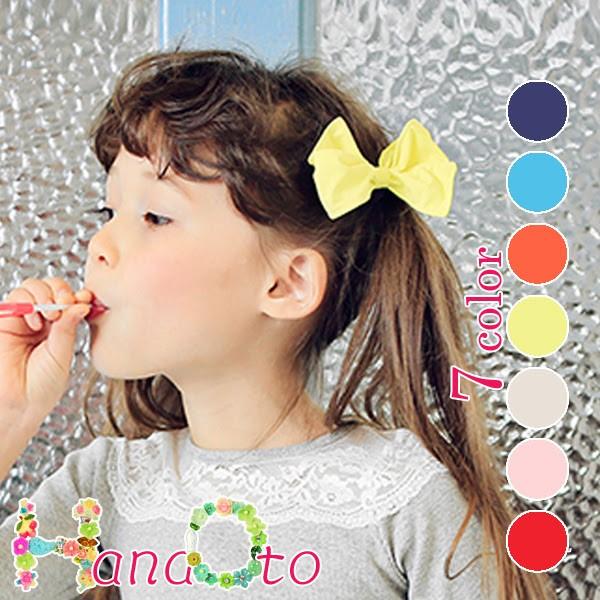 ■販売アイテム：ヘアクリップ1点■特徴：色使いがきれいな交差リボンのヘアクリップ♪外側ライン全体にワイヤーを通しているので、ふっくらと立体に整えることができます♪■サイズ(約）：リボン横幅10cm、クリップ長6cm（代表1点採寸）■カラーバ...