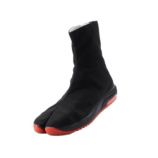 脱ぎ履き楽ちん！地下足袋のコハゼがマジックテープに！今まで脱ぎ履きが大変だった足袋のデメリットを解消した商品！しっかり足袋の性能も兼ね備えているので、お祭りから人力車、現場作業などのワーク用にももってこい！バイクシューズとして、ちょっとそこ...