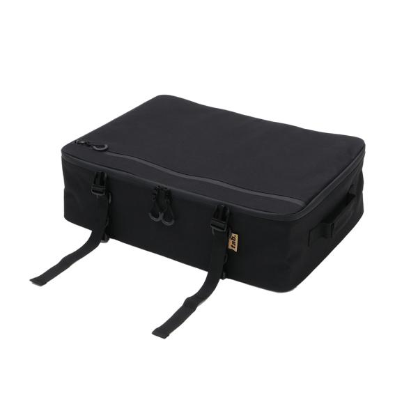 【商品説明】連結できるセミハードコンテナ「マージコンテナ」のLサイズです。可動仕切り付きで整理しやすく、衣類やタオル類などを２~3泊分程度まとめて入れられます。折りたたみのキャンプチェアやダウンシュラフ、薄手のブランケットなども収納可能。ワ...