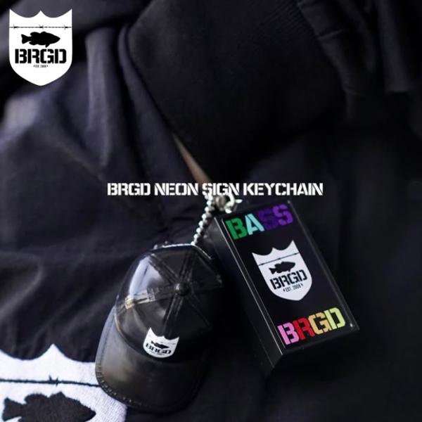 BASS BRIGADE　バスブリゲード キーホルダーBRGD NEON SIGN KEYCHAIN - BLACK/MULTI NSKC-A63BRGDロゴが光るキーホルダー。スイッチを入れるとLEDライトが点灯します。バッグや鍵に付けて...