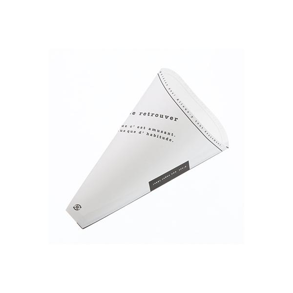 ■商品サイズ：幅120×高190mm■材　　　質：晒片ツヤ100g■商品説明　：文化祭やバザー、お祭り、縁日など各種イベントで本格的なクレープ屋さんができる三角の袋です。１００枚単位でお求めいただけますので、飲食店関係の方にもおすすめです。...