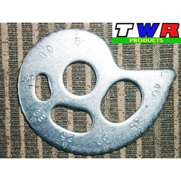 純正リアアクスルシャフトは、タイヤチェンジやチェーン交換・アジャスト調整時の際、アクスルシャフトの左側六角ヘッドをレンチで固定した状態を維持しながら、右側のアクスルロックボルトを脱着しなければならないので、一人でのメンテは意外と面倒です。本...