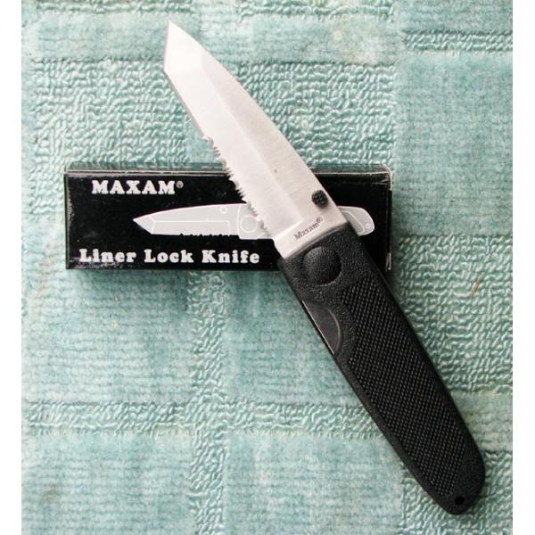 ご覧いただきありがとうございます。MAXAM（USA）のフォールディングナイフです。造りはしっかりしています。安価なナイフなのでアウトドア、釣り等で気兼ね無く使えそうです。万が一、刃こぼれしても研ぎの練習としても使えます。お勧めです。MAX...