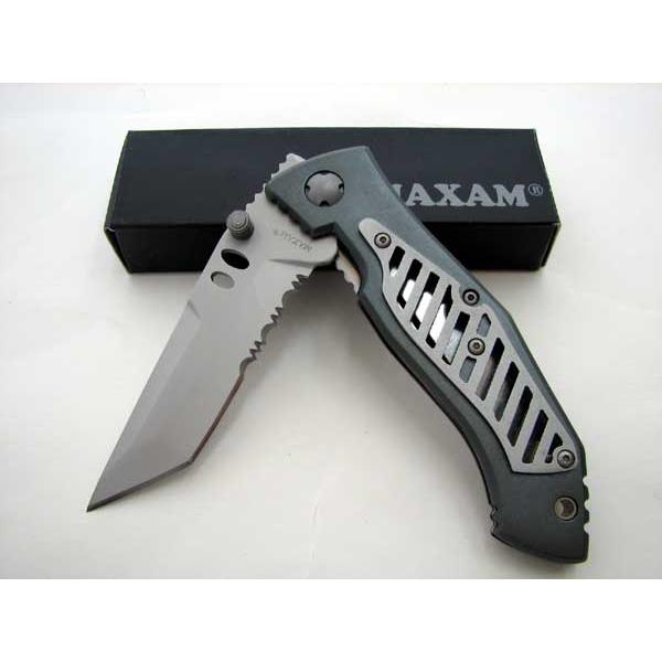 ご覧いただきありがとうございます。MAXAM（USA）のフォールディングナイフです。造りはしっかりしています。安価なナイフなのでアウトドア、釣り等で気兼ね無く使えそうです。万が一、刃こぼれしても研ぎの練習としても使えます。MAXAMナイフの...