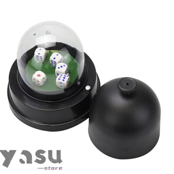 トランプ・などにおすすめ！ボタンを押すだけで自動でダイスを振ることができるダイスカップです。　勢いよくダイスを振りすぎてダイスを紛失してしまった…なんてことはありませんか？蓋を付けた状態でダイスを振るができるので紛失の心配は不要♪蓋をつけて...