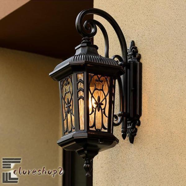 高級感が有り消灯時もご家庭のインテリアとして最適です！重厚な存在感とノスタルジックな雰囲気が魅力です。製品仕様■サイズ：写真通り■素材：アルミニウム合金+ガラス■電球：E26口金 （電球は付属しません）■設置場所：外壁等　屋外用（防雨仕様）...