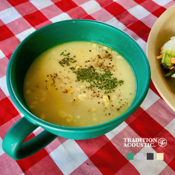 商品説明:TRADITION ACOUSTIC.のオリジナルカラーで70年代を思わせるアースカラー塗り上げたシンプルで且つ軽量で、割れにくいテーブルウェアの登場です。 塗装はひとつずつ塗り、仕上げています。その色合いは艶が抑えられた半艶の塗...