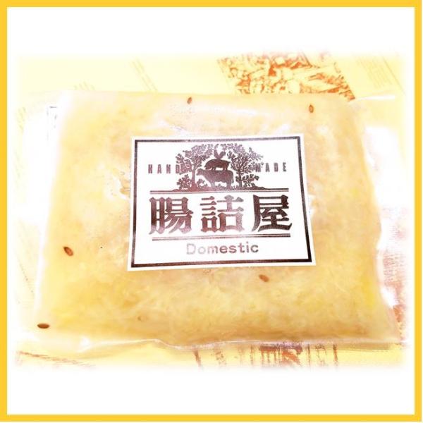 ソーセージの付け合わせにピッタリの酢キャベツ、ドイツ産 の キャベツ を 酢漬け にした製品です１パック200ｇ　　　賞味期限　約５０日サワークラウト は キャベツ の 酢漬け です、 塩味 が 強い ので少し水洗いすると塩味が落ち着きます...