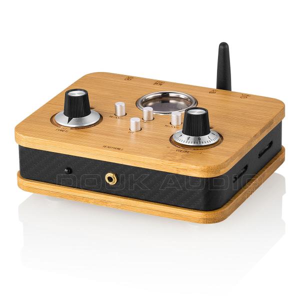 USB対応フォーマット：APE / WAV / FLAC / MP3USBサポートの最大容量：16GUSBサポートコンピュータシステム：Mac / WindowsFM周波数：87.5Mhz-108Mhzヘッドホンの負荷範囲：16-300Ω周...