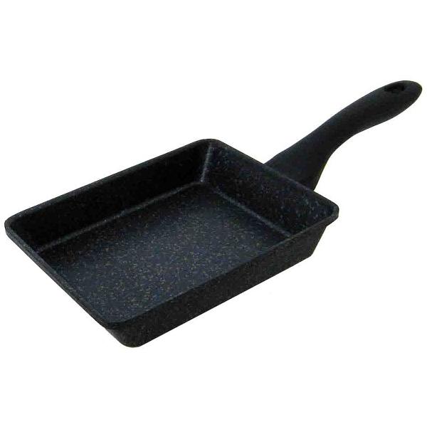 〜 新しい形のフライパン 〜焼く・炒める・煮る・茹でる・蒸すなど様々な調理に対応できる理想的なフライパンです。◆圧倒的な広さ従来品と比べ焼面が約25％広くなり、快適に調理ができます。◆大容量の深さ約5mm深くなりましたので、茹でたり、煮込ん...