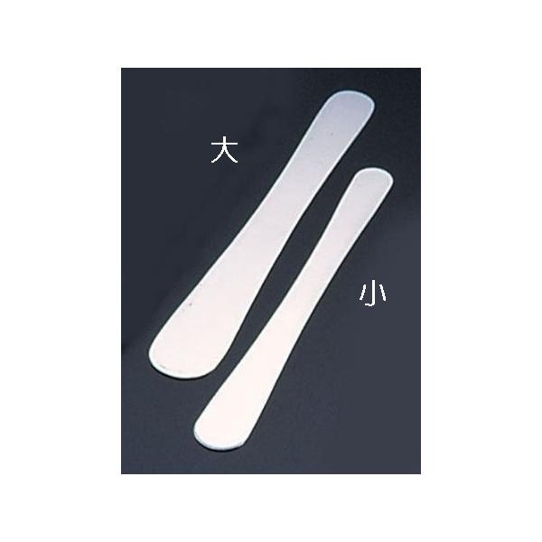 パン生地にフィリングを包み込む時に使用したり、たい焼き、大判焼きの餡やクリームを生地にのせる道具“アンザシ”と一緒に使用する道具です。ステンレス製で耐久性も抜群です。[ 仕様 ]◇全長：220mm ◇材質：18-0ステンレス