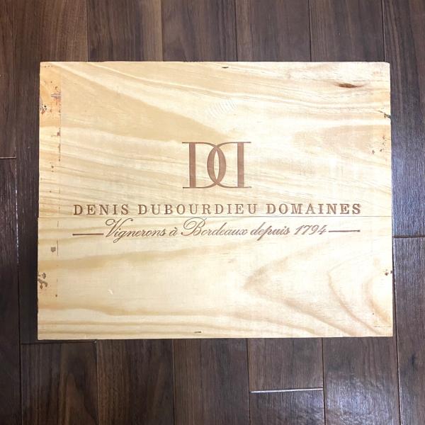 【サイズ】外寸：縦　26cm  ×　横　33cm  ×　深さ　19cm内寸：縦　24cm  ×　横　31cm  ×　深さ　17cm蓋の板がセパレートになっております。アイディアいろいろ、アレンジして使えます。※キズやラベルが貼ってあるなど、...