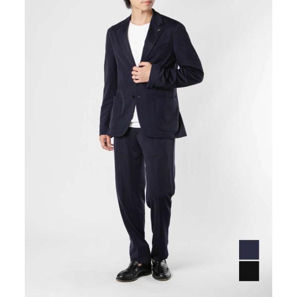 ITEM INFORMATION■ラルディーニ LARDINI ウールジャージースーツ イージーウエアジャージー素材は通常、スポーツウェアやカジュアルウェアで使用される伸縮性のある素材ですが、Lardiniのウールジャージースーツはその特性...