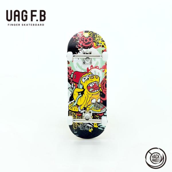 【商品特徴】弾きのよいカナディアンメープルを5枚重ねたデッキ強度と耐久性に優れたプロトラック。「HACK WHEELS PLAS（PRO COMPLETE WHEEL)」を装着したことにより、指心地がより滑らかに。【セット内容】デッキ ×1...