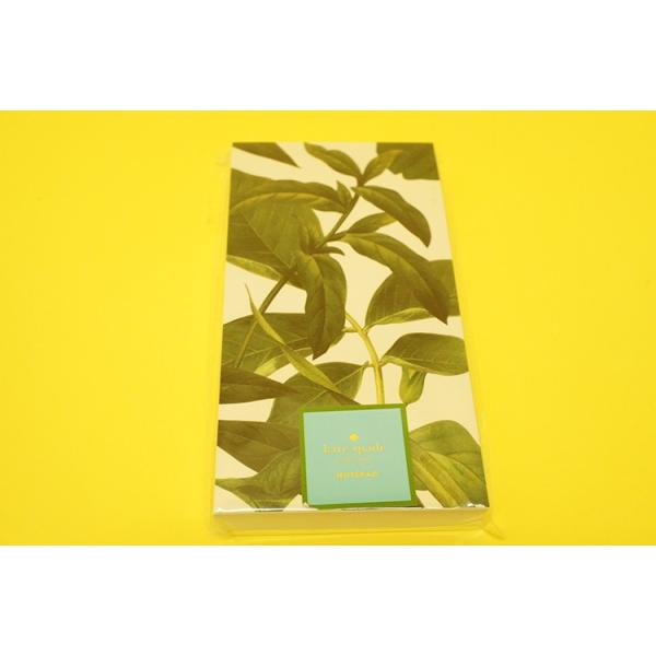 ちょっとしたメモや一筆箋代わりにも使える、さっとめくって一枚を切り離せるメモ帳タイプです。リーフのイラストが、お店やお家でもラグジュアリーな雰囲気を演出してくれるアイテムです。125シートと厚みがあり、A4の3分の1程度のサイズなので、カバ...